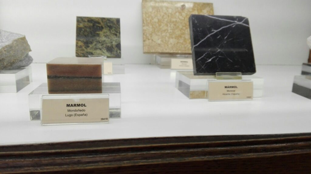 ¿Qué tipo de roca es el mármol? | Mármol Perú | Venta de Travertino